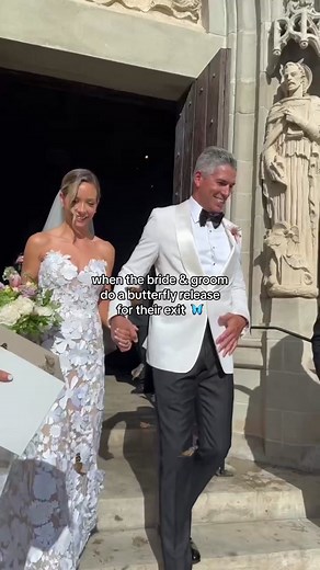 Butterfly Wedding Exit Ideas for Brides-to-Be