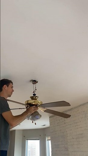 How To Disassemble A Ceiling Fan | DIY 🪛