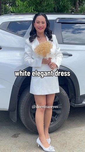 White Wedding Dress for Pregnant Women | Elegant Maternity Outfits