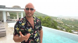 15K views · 44 reactions | Im Februar bin ich First Class nach Koh Samui geflogen. Aber nicht, weil da die Sitze weicher sind oder man mehr Platz hat.. Dieser VLOG erklärt mein Verständnis von Lifebuilding und dem wahren Lifestyle eines Unternehmers (und auch die Definition eines Unternehmers). Wenn du testen willst, auf welchem Unternehmer-Level du bist und wissen willst, wie du auf's nächste Level kommst, klicke hier: https://consulting.karl-ess.com/ | Karl Ess | Facebook