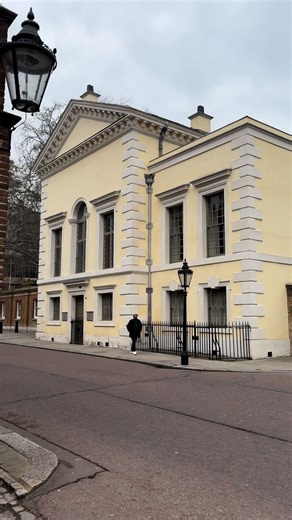 6.2K views · 6.6K reactions | 2025 marks the 400th anniversary of the completion of this beautiful building: The Queen’s Chapel, part of St James’s Palace. Completed in 1625 and designed by Inigo Jones, it was the first building in London to be completed in a classical style of architecture. It has seen royal weddings, events and ceremonies for four centuries now and is still going strong! #london #londonhistory #livinglondonhistory #royalhistory | Living London History | Facebook