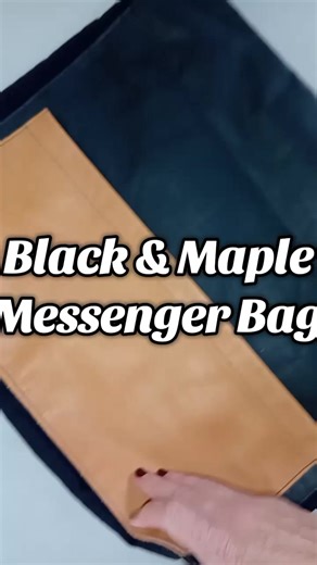 Looking for a #uniquegift this holiday season? This #crossbodybags or #messengerbag is one of a kind. Designed to be lightweight yet very durable. You can carry your #laptop and books/files securely as you travel about your day. This is from a sample sale and is the one and only of this kind. You can find link 🔗 tree available on De pop. #madeinusa