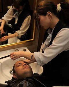 💈(ASMR) Got My Curly Hair Cut by Charming Lady Barber at Luxury Hair Salon in Tokyo, Japan #asmr #ladybarber #femalebarber #asmrhaircut #japanesebarber #asmrbarber | Yes Plz ASMR