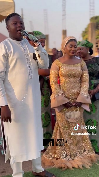 Celebrating Ghanaian Bride's Special Wedding Moments