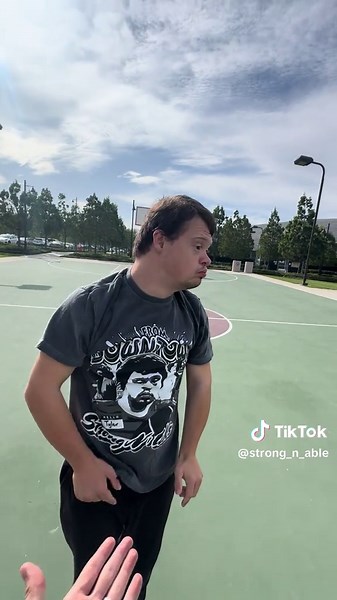 🥶 #foryoupage #basketball🏀 #basketballtiktok #neurodivergent #talent | Basketball