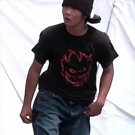 “Why do you think creativity is important to skateboarding? Creativity in skateboarding doesn’t seem to be the main driving force in skateboarding these days. Truth be told I’m not sitting on the front seat of skateboarding culture. I know there are a lot of ways to ride a skateboard but it seems skill and raw talent is the main driver…but I do like what @fosgraphics and the @heroinskateboards dudes get up to and the @gx1000 are straight crazy.” - @apommier Andrew makes an interesting point but 