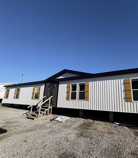 Explore the Arc 9011 by Sunshine Homes: 4 Beds & 2 Baths