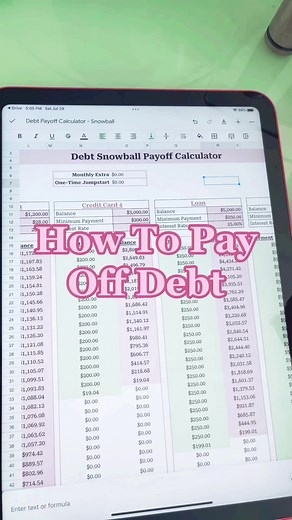 How to pay off your debt faster using the snowball method ❤️ #howtopayoffdebt #debtpayoff #snowballmethod #budgeting