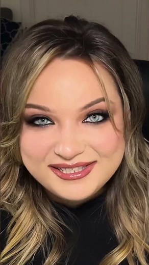 Stunning Grey Contact Lenses That Will Make Your Eyes Pop!