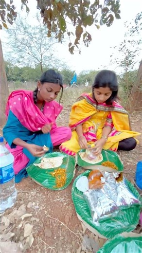 మా డాడీ మాకోసం ఏం తెచ్చరో చూడండి 💕￼#trending #family #Food #viral #shortvideo