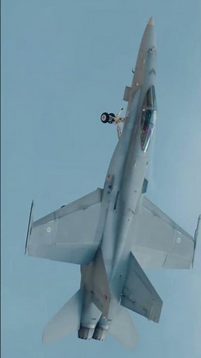 What Makes the F/A-18 C Hornet's Takeoff at RIAT 2025 SO IMPRESSIVE?