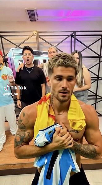 Alguien vino a reclamar lo que era suyo 😭😭😭 @Dynamo @Felipe Andres Camus