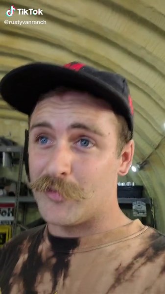 Tugski Homecoming: A Rusty Bucket Bay Adventure