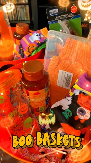9.8K views · 385 reactions | This is your sign to make boo baskets friend! #boobasket #halloweenideas #momlife  李 | RiRi and The Family | Facebook