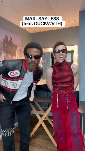 Still cant get over this feature @DUCKY