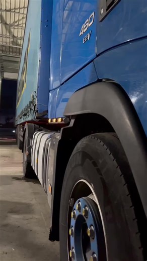Volvo FH13 LED Bar Installation for Bumper Protection
