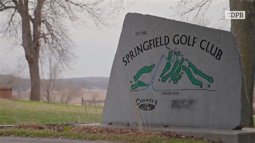 In the 1980s, Springfield volunteers set out to build a scenic 9-hole golf course on the bluffs of the Missouri River. SDPB hits the links at the Springfield Golf Club ⛳ | SDPB
