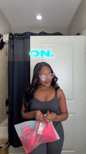 𝓜𝓲𝓼𝓼 𝓑𝓪𝓷𝓴𝓼 ♛ on Instagram: "Let’s try on the new Ruby collection from @huug 😍 I am so in love with these wire free bras! The first one shown in black is called the “Bra Tank” in a size Medium. The second one shown is called the “Invisible Plunge” in a size Medium as well! Check them out online at www.huug.com & follow them @huug ♥️ #BrandAmbassador #Ad #explorepage✨ #fyp #HuugPartner"