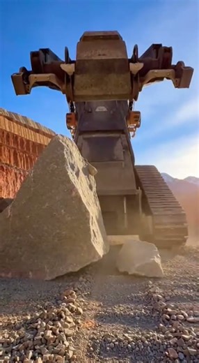 Heavy Loader Mech Rock Quarry – Colorado Tags #LoaderMech #QuarryWork #PhoneVideo #HeavyIndustry
