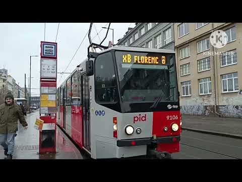 Odjezd linky XB ze zastávky Palmovka