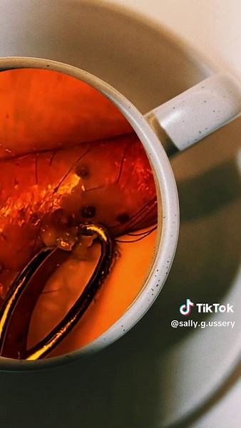 Pimple Popping Techniques and Tips for Clear Skin