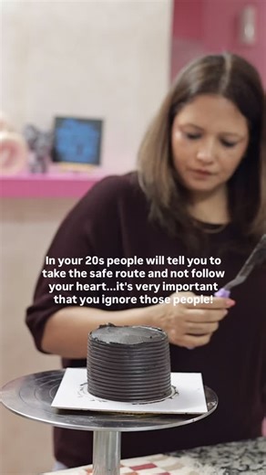 When I was in my 20s, everyone told me to take the safe route… to choose stability, not passion… to pick something “practical” instead of something I truly loved. I’m so glad I didn’t listen. If I had followed their advice, I wouldn’t be here… building cakes from scratch, teaching students, running a bakery, and showing up every single day doing what makes my heart full. Following your heart isn’t the easiest path, but it’s the one that gives you a life you’re proud of!! And today, I’m grateful 