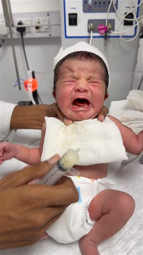 2.2M views · 27K reactions | How can I soothe my newborn during feeding time on the 3rd day of life after birth殺❤️ #baby #cutebaby #nicubabies #delivery #newborn #afterbirth #NICUCare | Inderpal Yadav | Facebook