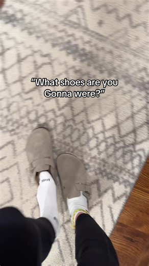 Choosing the Best Clogs: My Pick for Comfort