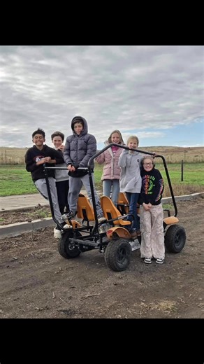 🎃Pumpkin Patch🎃 Thank you Grass Roots Garden Hub & Floral, Inc. and @NutrienAg for the amazing opportunity to attend the pumpkin patch this year 🧡🖤 | USD 105-Rawlins County Public Schools