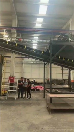 Horizontal flaskless casting, rotor sand mixer, sand screen, magnetic separator, belt conveyor