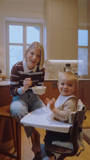 Ana Baniciu on Instagram: "Foloseste codul “curatenie” pentru 20% reducere, in perioada 15-21 ianuarie, DOAR in aplicatia Altex. https://altex.ro/promo/rowenta-aspiratoare-verticale/ Case trăite, nu aranjate. La noi se mănâncă, se varsă, se râde.😂 Eu curăț rapid și merg mai departe. Washer-ul Rowenta X CLEAN 10 e aliatul meu zilnic, Îmi ușurează curățenia si n-am decat sa ii mulțumesc pentru mai mult timp petrecut împreună! Este un aspirator vertical cu spalare care aspira si spala murdaria lic