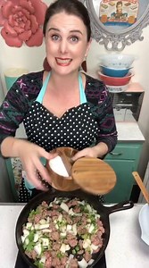 100K views · 600 reactions | RECIPE➡️: https://www.mrshappyhomemaker.com/easy-savory-sausage-stuffing/ It’s technically a “shortcut” recipe, but this is still my family’s FAVORITE DRESSING RECIPE! 朗 | Mrs Happy Homemaker | Facebook