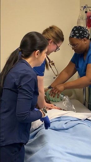 Así se ve un código Azul #estudiantedeenfermeria #hospital #estudiantedemedicina simulación médica