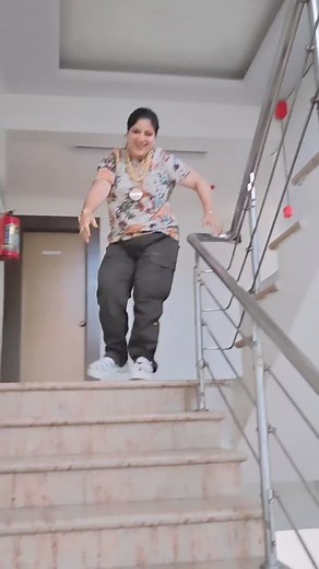 Aane jaane ke liye aur bhi he raste 👍 | Kulsum nayak