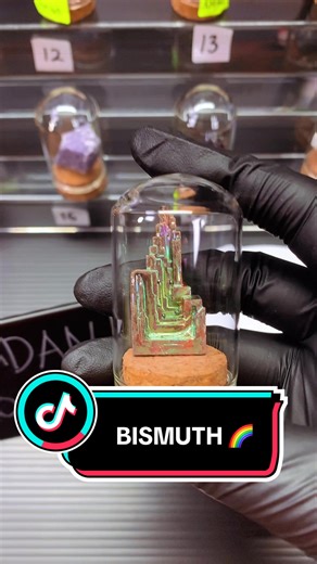 Bismuth is associated with transformation, creativity, focus, and positive energy 🌈✨ It is believed to help with emotional healing, boost confidence during change, enhance concentration, and attract uplifting, vibrant energy into your space 💫 A beautiful reminder to embrace growth, stay inspired, and move forward with confidence in everyday life 🌟 Follow us to learn more about crystals 🌟 #crystalsbyrudhra #crystals #bismuth #crystalshop #crystalstore