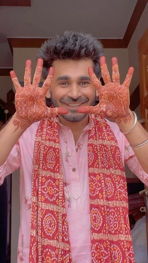 YUTIK PALRESHA | Mehendi = Duppatta😍 #mehendi #dance #lyrical | Instagram