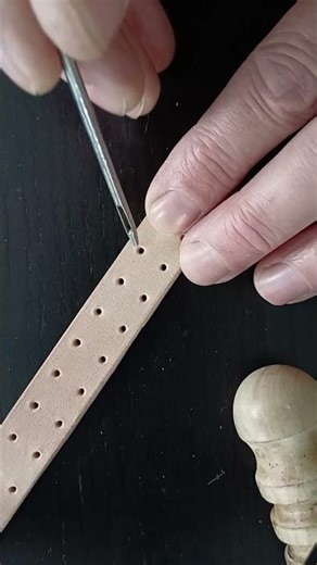 How to make a leather bracelet with double wrist wrap?