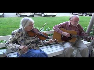 2013-10-24 Vivian and Phil Williams share some old time fiddle tunes
