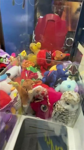 Another blue elephant claw machine win #clawmachine #arcade #elephant #win