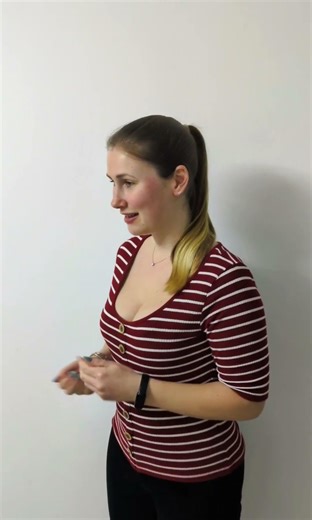 Learning the Makaton sign for 'Share' helps social skills and turn-taking.🧸#ahandfulofsigns #share