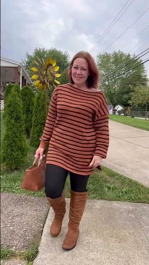 The cozy fall outfit that actually flatters curves.