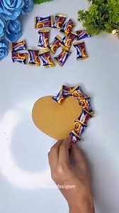 7.6K views · 18K reactions | Aesthetic Toffee Chocolate Bouquet ✨ Perfect Sweet Gift✨ #ToffeeBouquet #ChocolateBouquet #AestheticDIY #GiftIdea #HandmadeGift #DIYBouquet #CraftIdeas #ChocolateGift #AestheticCraft #CuteDIY #PaperCraft #DIYForBeginners #BouquetMaking #SweetGiftIdea #DIYTrending #omairdesigner | Omair Designer | Facebook