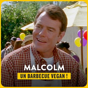 1.1M views · 11K reactions | Hal fuit bien vite quand il se rend compte qu'on l'a chopé  | Allociné Séries | Facebook