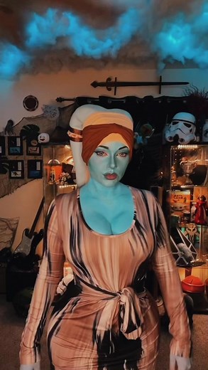 Who wants to duet a little headtail? 💙 #jabbaspalace #twilek #starwars #twilekcosplay #lekku #headtails #bountyhunter #elderado #cityofgold #acting #trendingaudio #voiceover #spicy #cosplay #cosplaygirl #cosplayer #starwarscosplay #starwarsfan #madalorian #sith #jedi #bounty #toobad #twitch #comiccon #dragoncon #fanboy