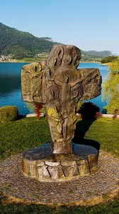 Uživajte u vikendu gdje god bili, a svima koji dolaze u Ramu – dobrodošli! 💙 #Video: Franjevački samostan i crkva UBD Marije Šćit - #Rama #Ramskojezero / #VisitRama / #ProzorRama / @pratitelji | www.rama-prozor.info