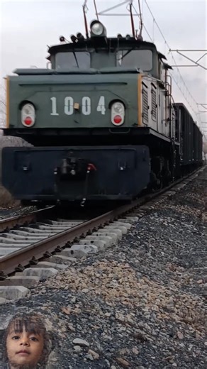 Unique train engine 🚀#NewEngine #NewLook #NextGen #PowerUpgrade #MustWatch