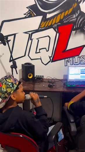 Rafael Lolli on Instagram: "Eu já não sei oc Mais Agora eu sou Mc e Influencer 🤡 Tropa do Índio @mcmenorindio #foryou #foryoupage #viralvideos #explore #explorepage✨ #tattoo #tattoos #tatuagem"