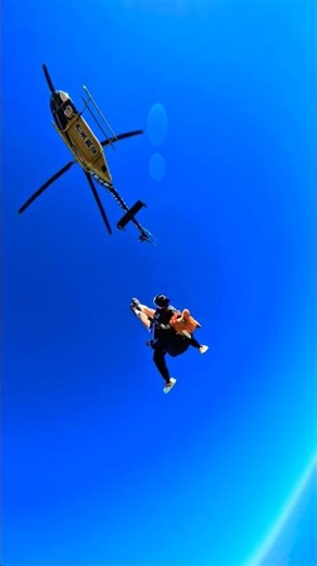 Let's fly in the sky #shorts #shortsvideo#shortsfeed#viral#Skydiving#top#status#fyp#trending