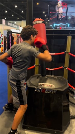 BotBoxer - The AI Boxing Robot on Instagram: "#botboxer #boxinglife #boxing #boxingtraining #boxinggym #boxingnews #skytechsport #boxinggym #boxinggloves #boxinglifestyle #middleeast"