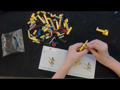 Lego bull dozer build
